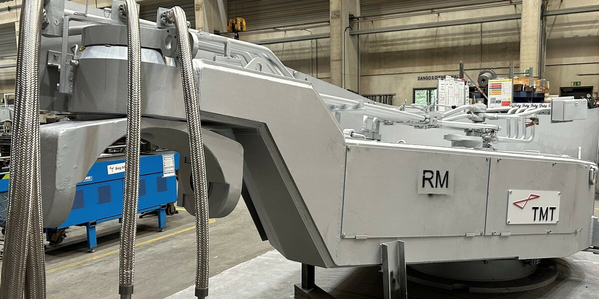 Overhaul of slewing/lifting systems of 2 TMT Clay Guns/Taphole Openers ...